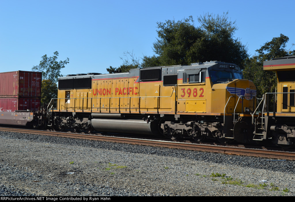 UP 3982 (Ex SP) heads East